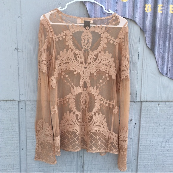 Urban Mangoz | Tops | Armpit To Armpit 8 Gorgeous Womans Open Lace Top ...